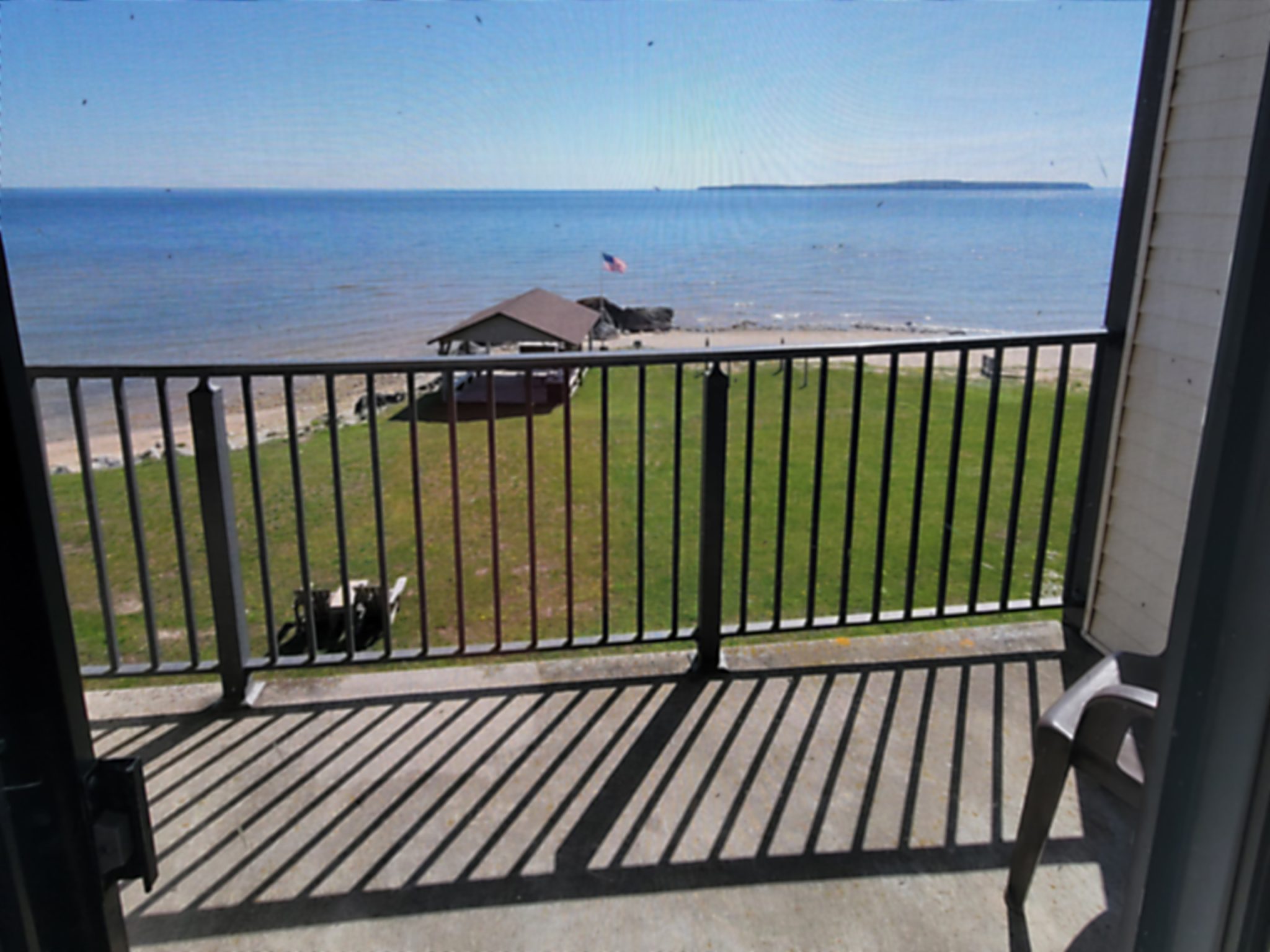 Queen, King, Whirlpool, 2 or 3 Room Suites and Handicap Accessible Rooms