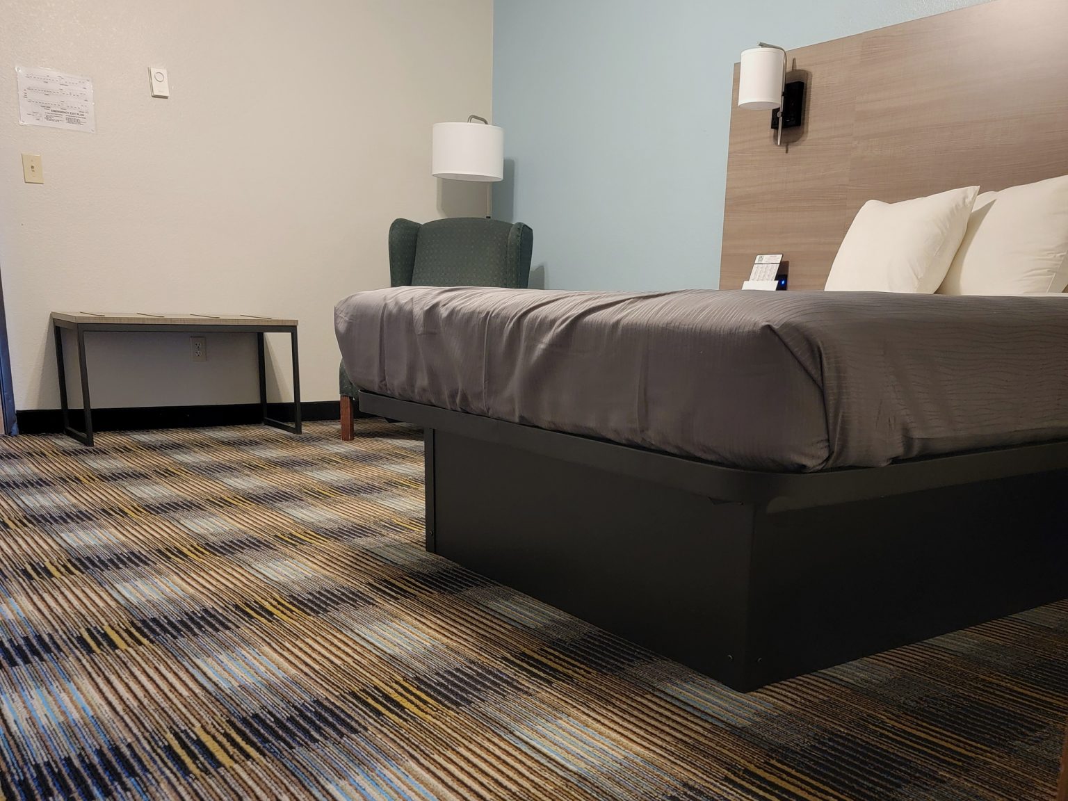 Queen, King, Whirlpool, 2 or 3 Room Suites and Handicap Accessible Rooms