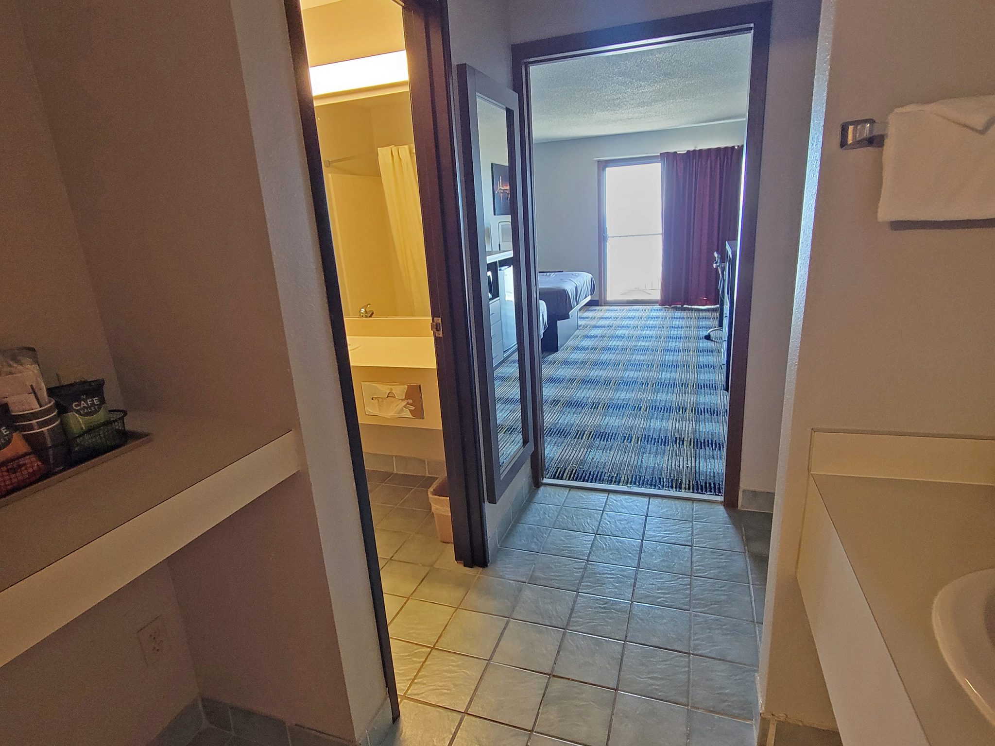 Queen, King, Whirlpool, 2 or 3 Room Suites and Handicap Accessible Rooms